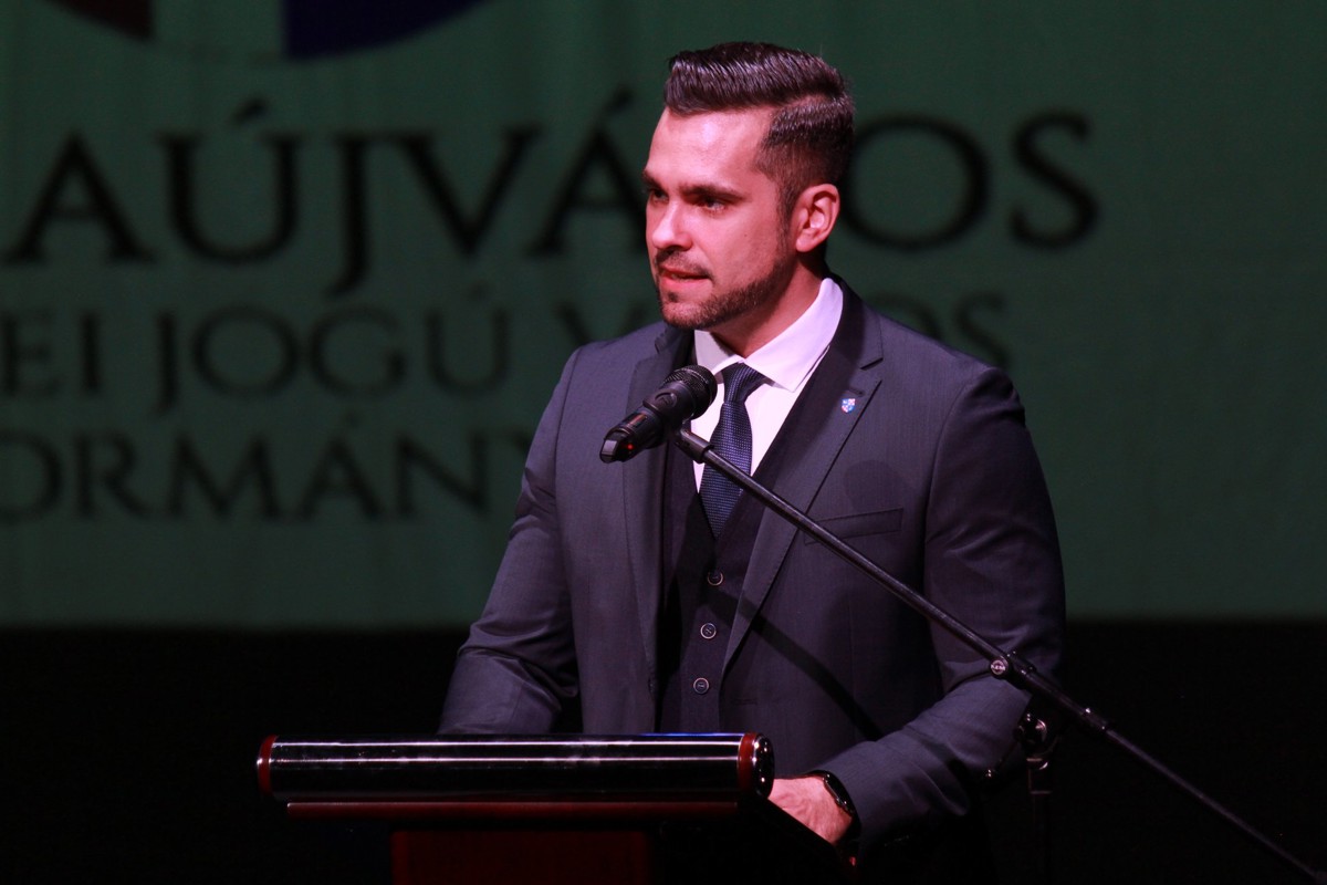 Pintér Tamás: Újabb átmeneti megoldás a Dunaferrnek - Alfahir.hu