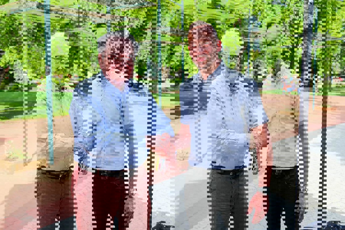 Nem magyarázkodni kell, hanem megtéríteni a kárt – Róna Péter az EU ...