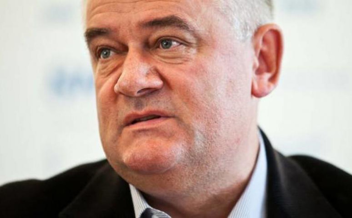 Ján Slota szerint Szlovákia déli része már a magyarok zsebében van ...